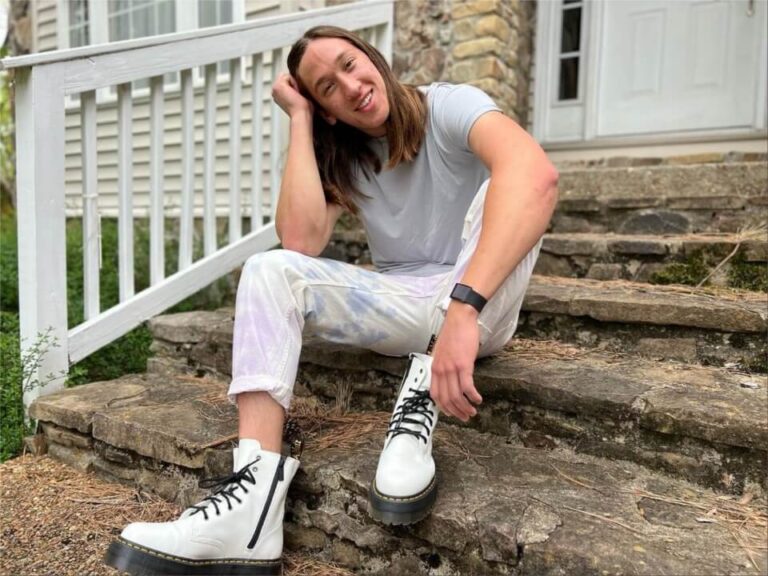 Elijah Browning Bio, Net Worth, Wiki, Age, Height, Girlfriend, Parents